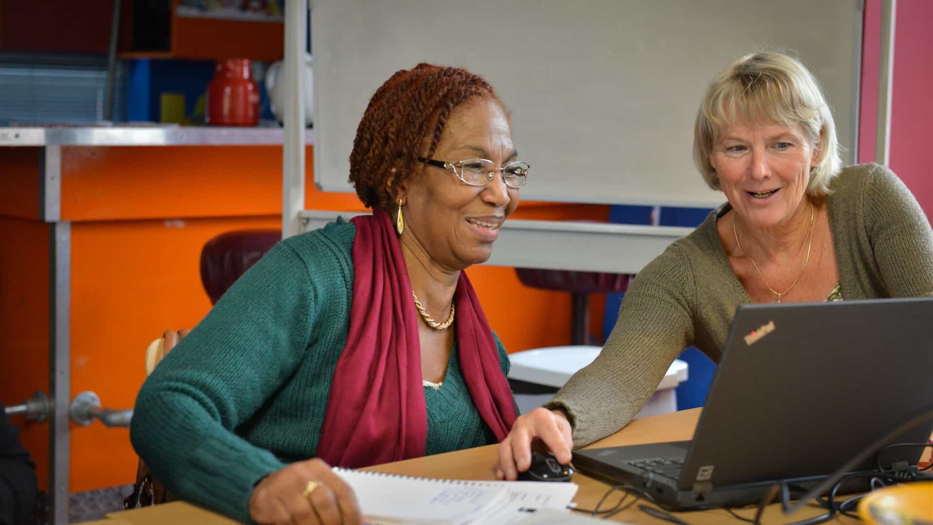 Ondersteuning administratie en geldzaken - Incluzio Sociale Basis